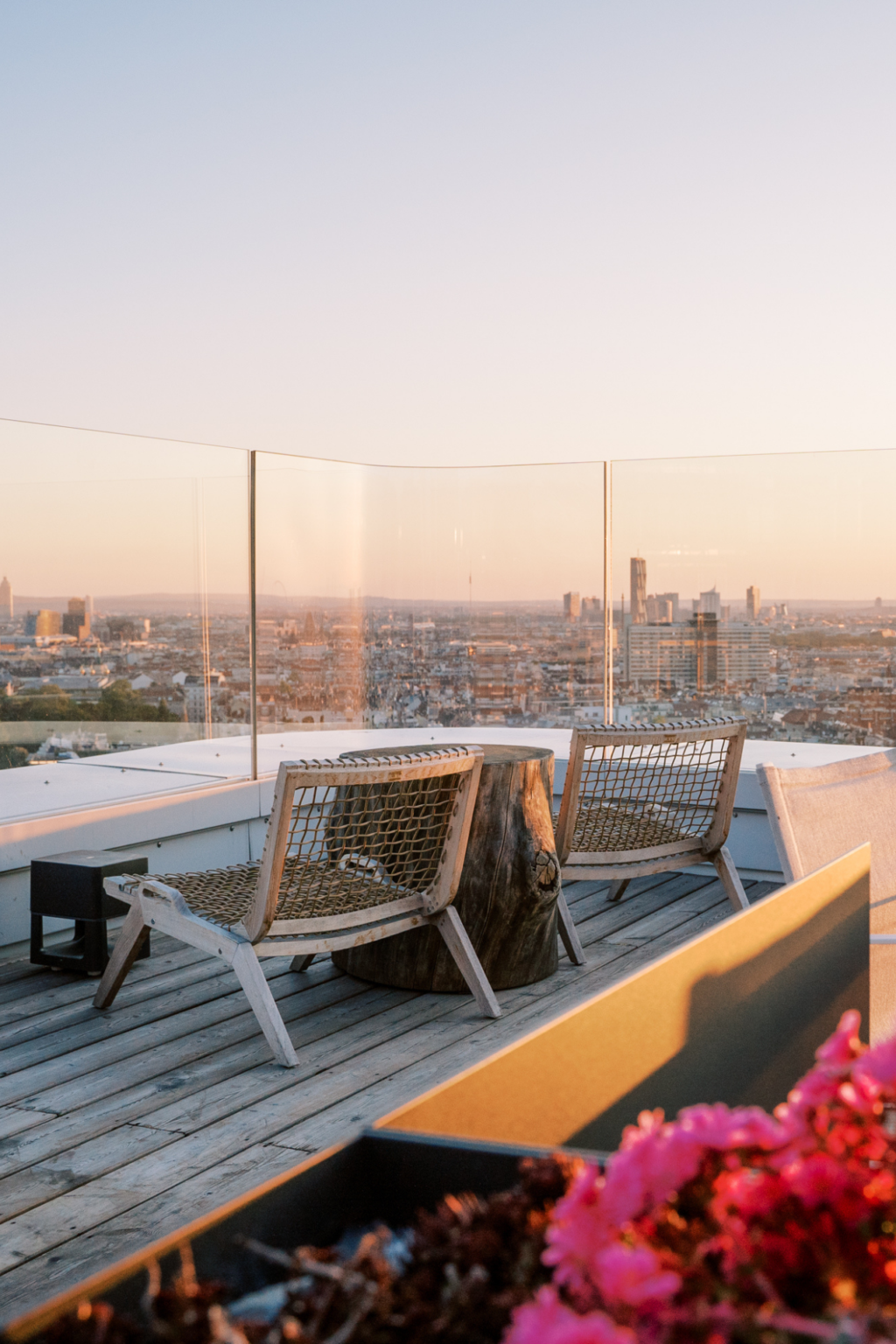 Hoch hinaus: Unsere liebsten Rooftop-Bars in Wien - Wienerin